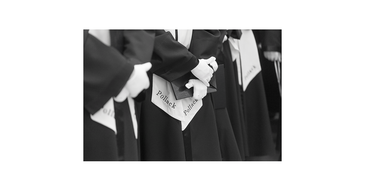 PTE Faculty of Engineering and Information Technology - Graduation and ...